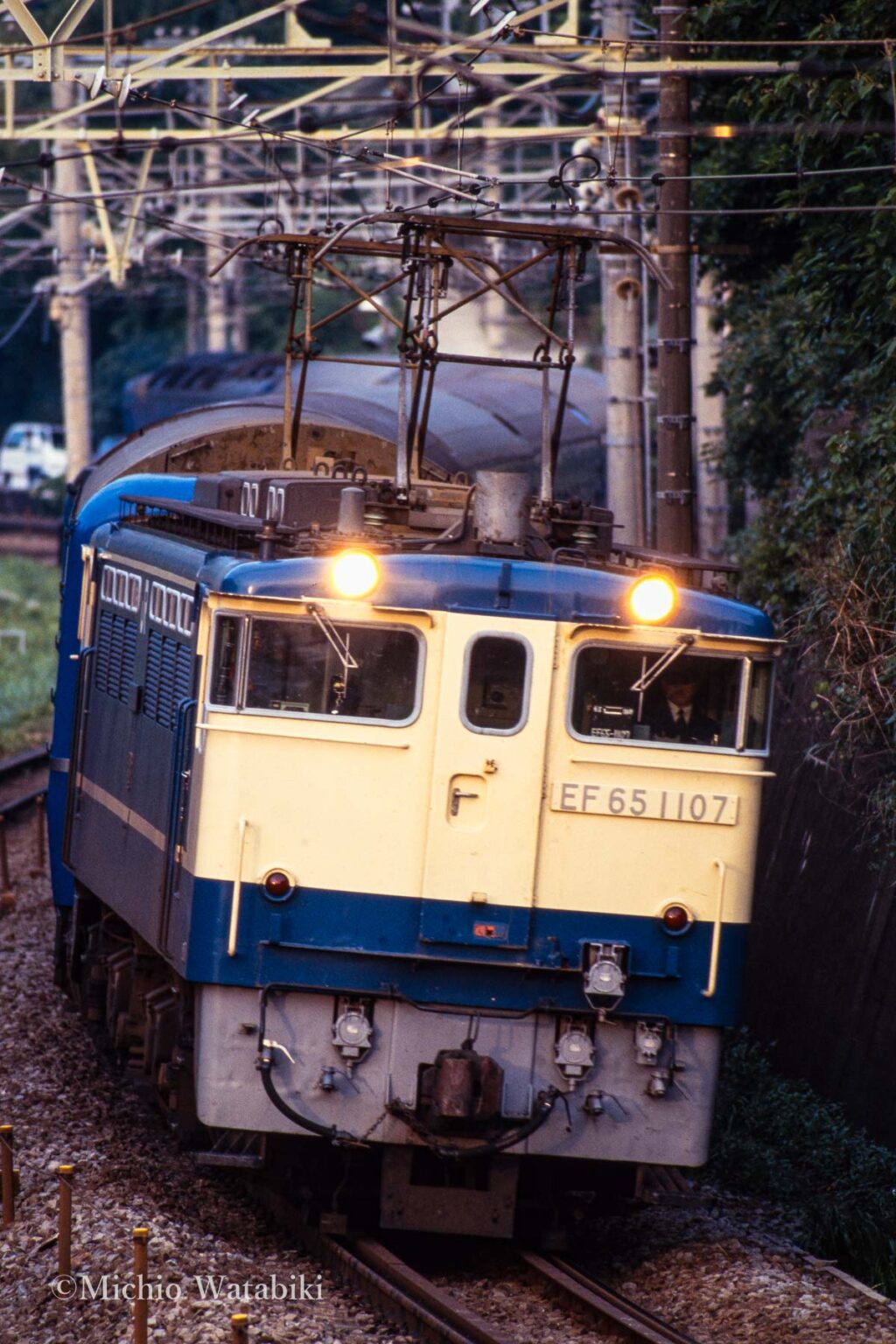 EF65「寝台急行銀河」根府川～早川（1998.5.3） - ビバトレインどっとこむ
